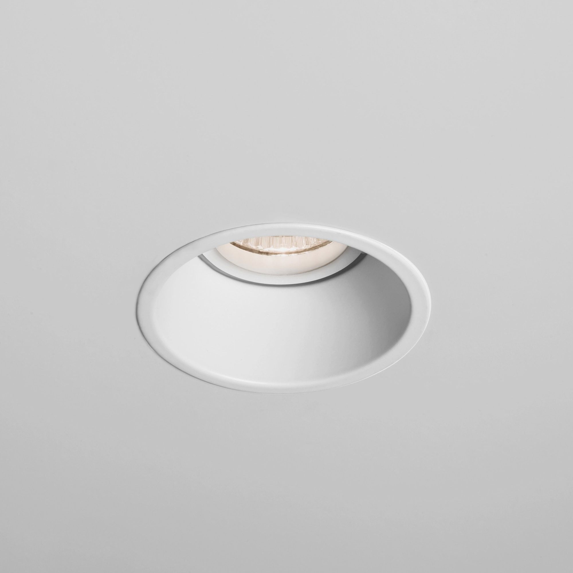 Astro 1249005 Minima LED Round Downlight White – Solihull Lighting